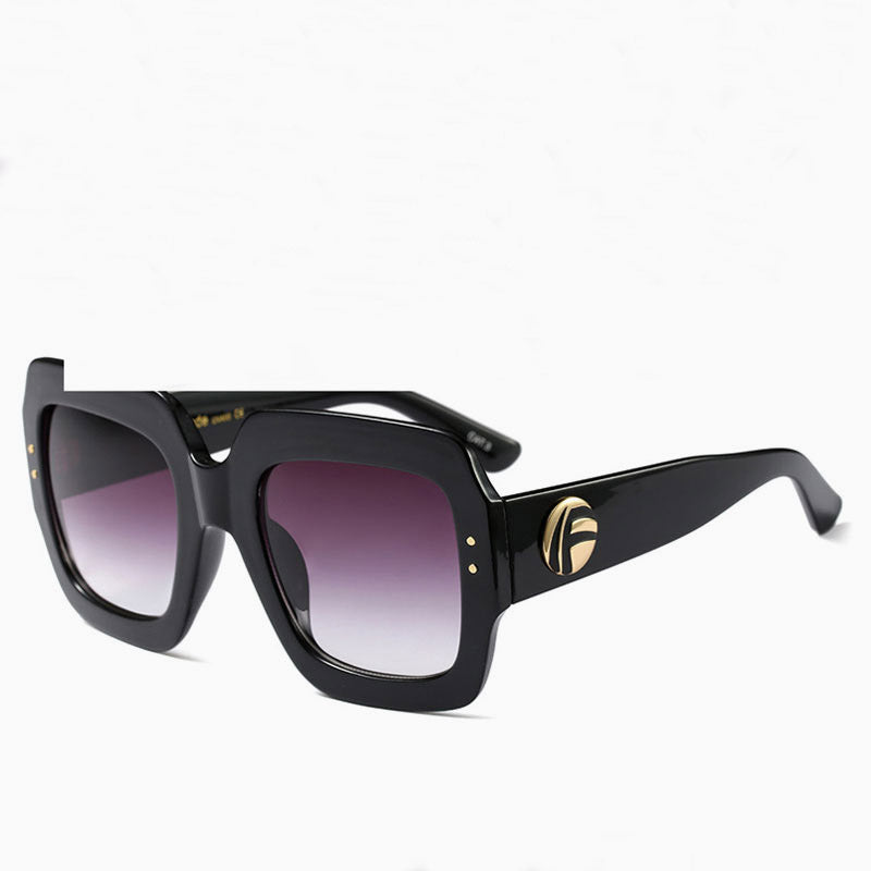 Tinted Square Gradient Sunglasses - Black – Obzuu
